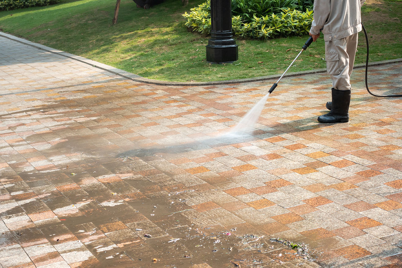 A Beginner s Guide On How To Pressure Wash A Driveway Washh