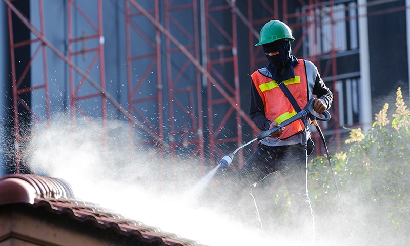 7-benefits-of-apartment-complex-pressure-washing-washh