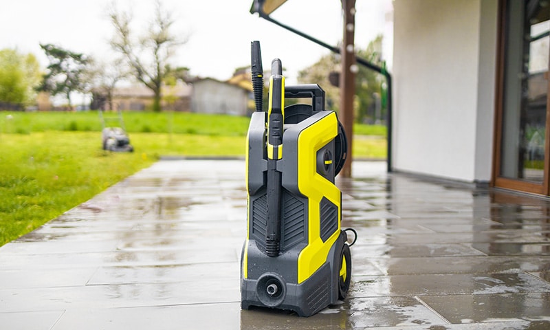 House Pressure Washing: Frequently Asked Questions | Washh