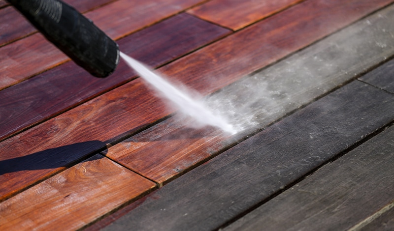 9 Pressure Washing Mistakes When You Do It Yourself | Washh